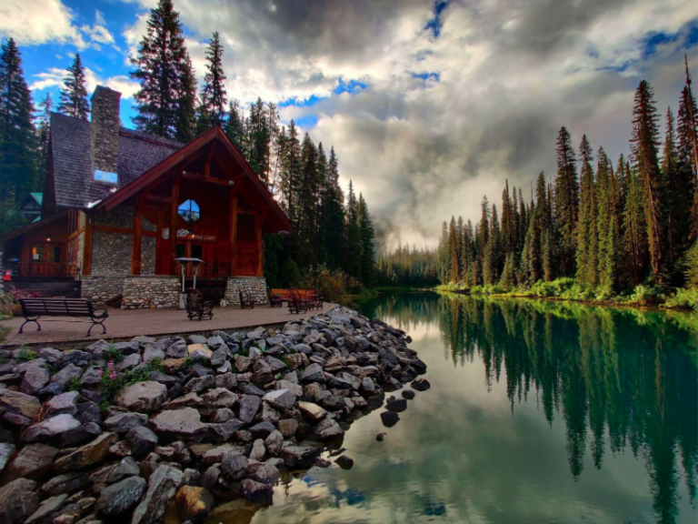 Timeless Style & Eco-Friendly: The Allure of Timber Frame Homes ...